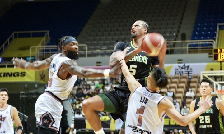 Joseph Lin Basketball